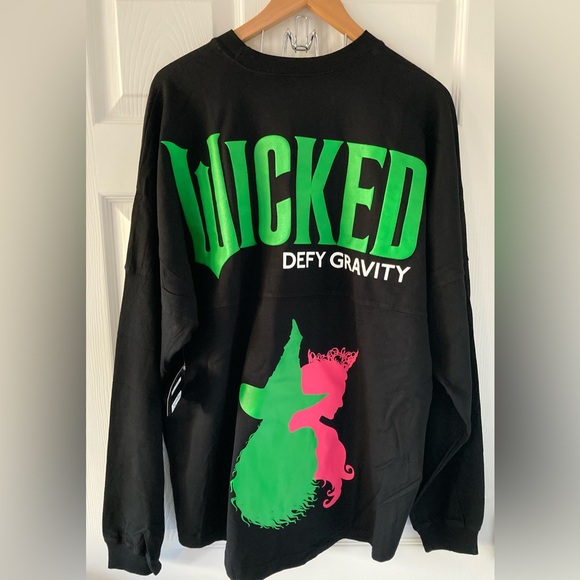Universal Studio | Tops | Universal Studios Wicked Defy Gravity Elphaba ...